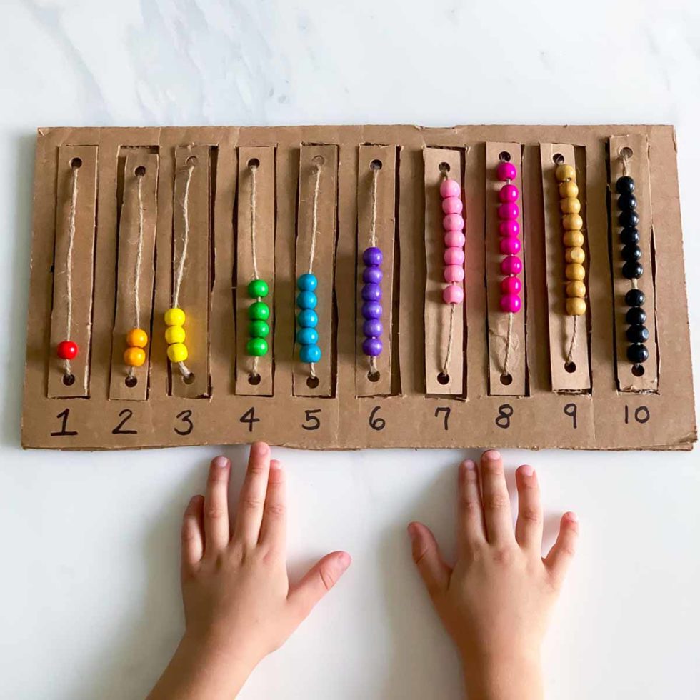 Easy DIY Counting Puzzle for Kids - 7 Days of Play