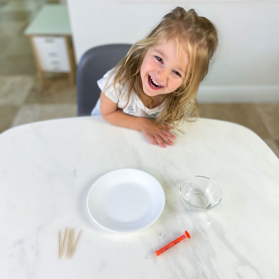 Toothpick Star Experiment - Magic with Water! - 7 Days of Play