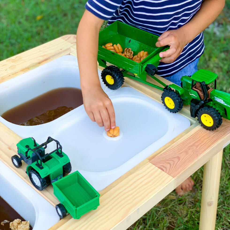 Messy Play for Toddlers - Make a Pudding Sensory Bin