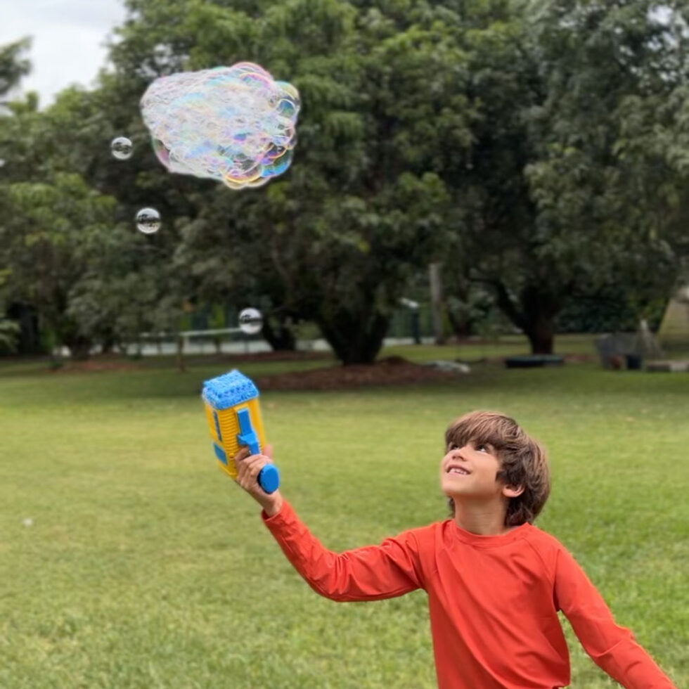 Homemade Bubble Solution - Extra Strong Bubble Recipe - 7 Days of Play