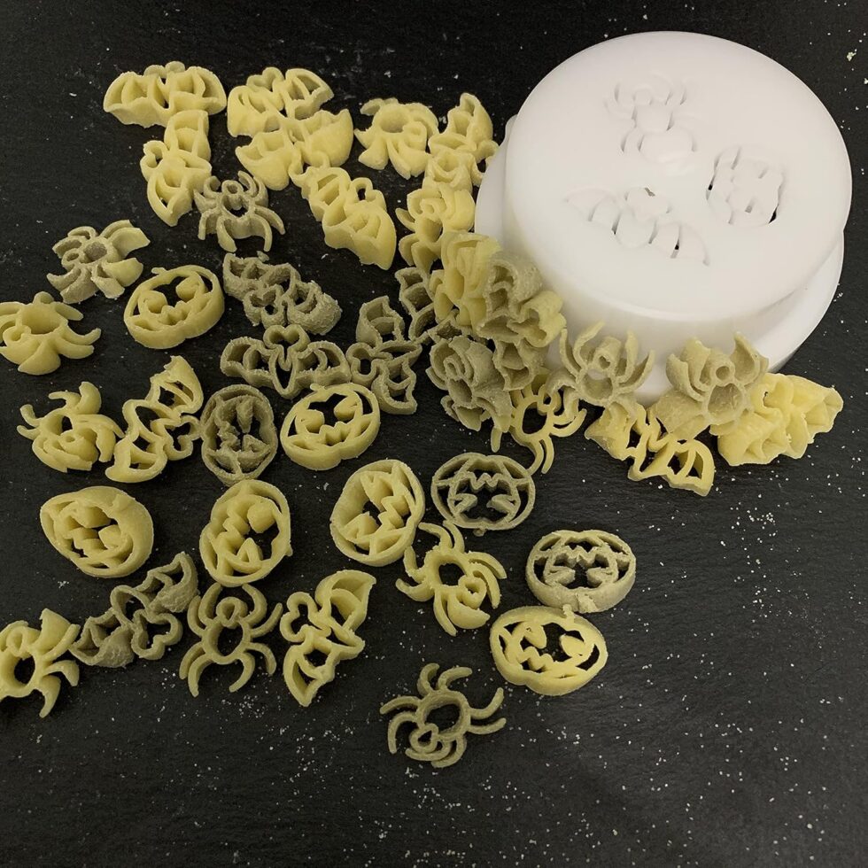 How to Use the Philips Pasta Maker 7000 & Make Custom Shapes - 7 Days ...